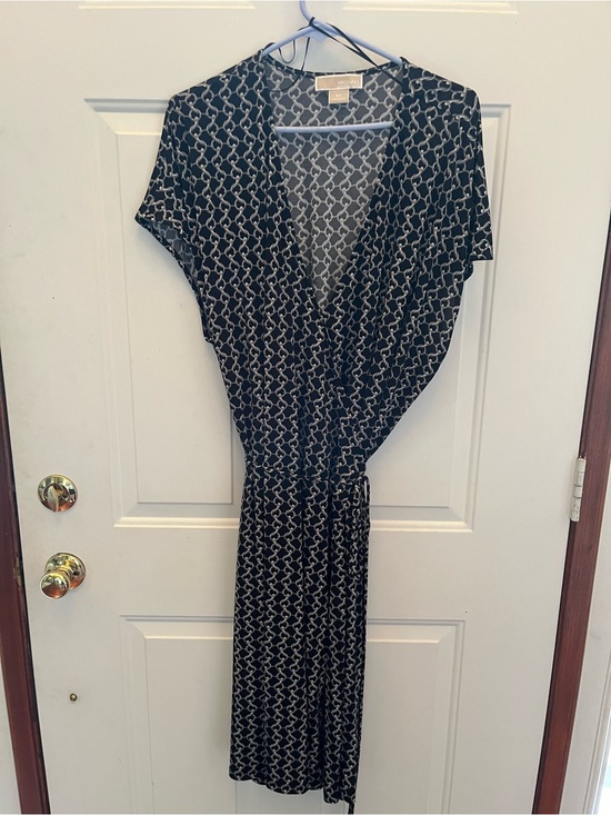 Michael Kors | Dresses | Michael Kors Black Dress With Cream Chainlink ...
